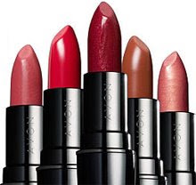 Renata Alves: Avon Cosméticos