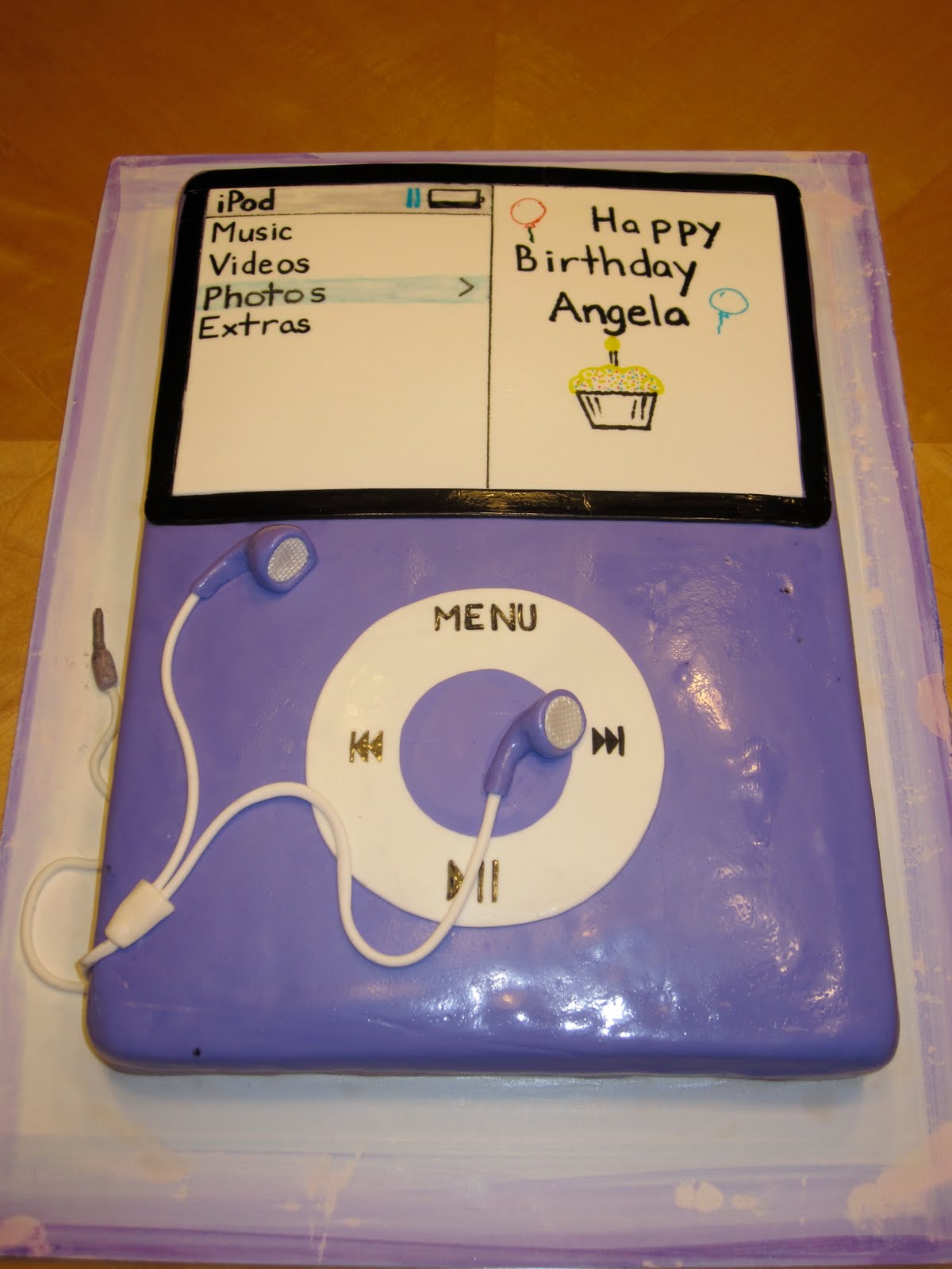 Aunt Vivis Dessert's: iPod Cake