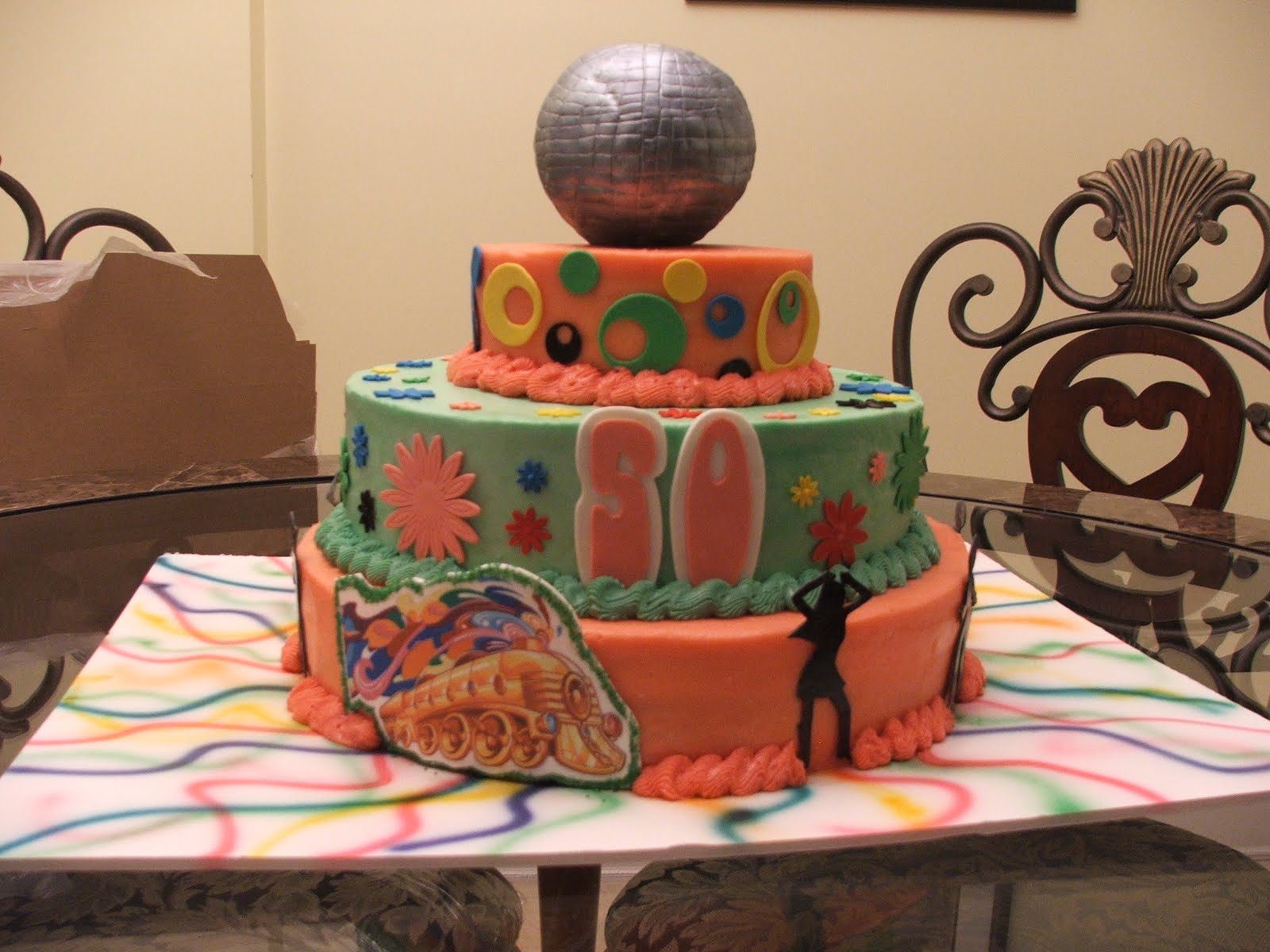 Aunt Vivis Dessert's: 1970's Disco Cake