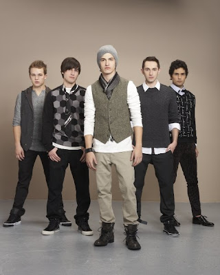 Team Book: New V Factory Photoshoot Pictures!