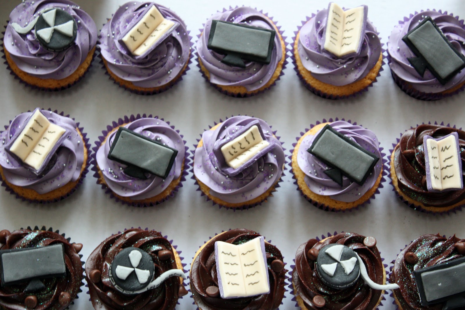 Heaven is a Cupcake: Book Launch Cupcakes