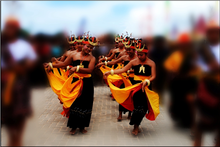 BUDAYA NUSA TENGGARA TIMUR: TARIAN PENGANTARAN DARI KEC. WEJEWA UTARA ...
