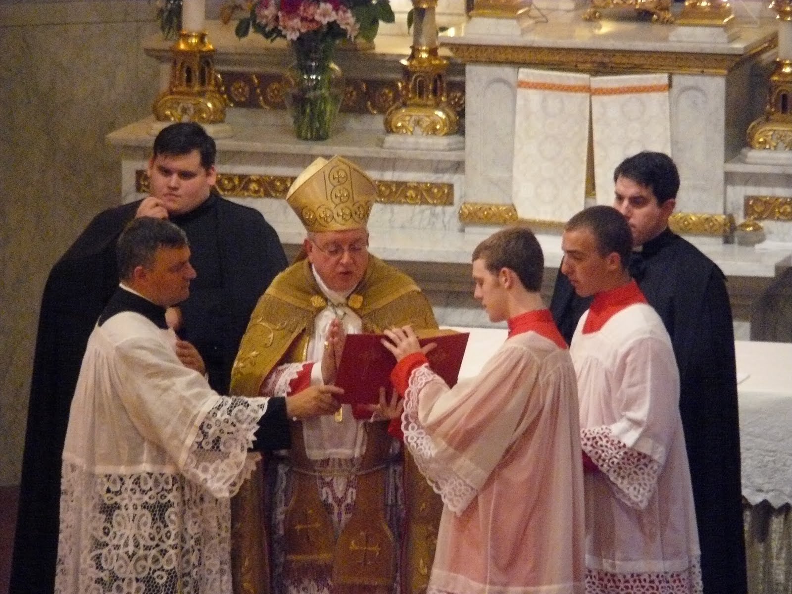 The Badger Catholic: Bishop Callahan has celebrated Traditional ...