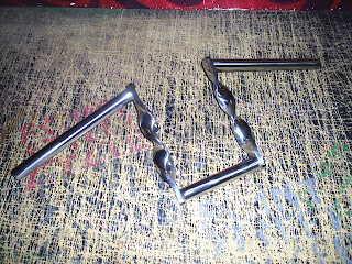 FRONT ST CYCLE: Stainless Twisted Z bars