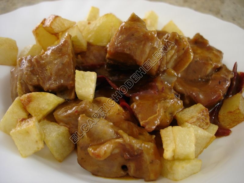 EL CAPRICHO DE HELENA: CORDERO AL CHILINDRON