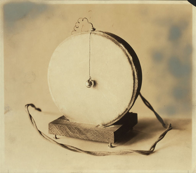 Jazz in Athens: Birth of the Microphone: How Sound Became Signal