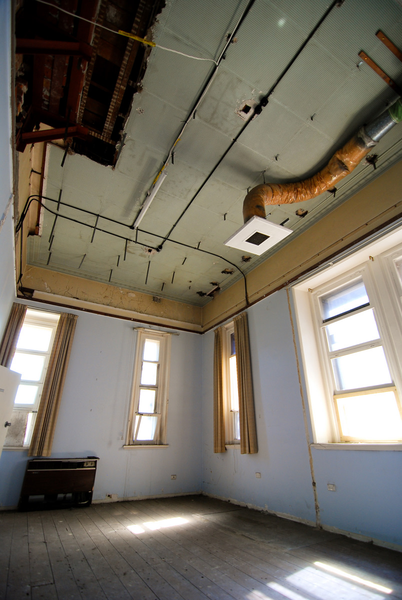 Perth : Abandoned Old Treasury Building, St Georges Terrace - Photo ...