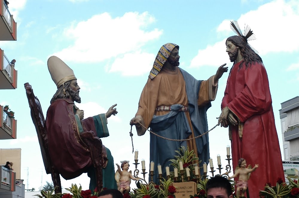 LA SETTIMANA SANTA A VALENZANO (BA): 10 - Gesù innanzi a Caifa