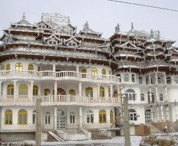 UNCLE EDDIE'S THEORY CORNER: GYPSY ARCHITECTURE