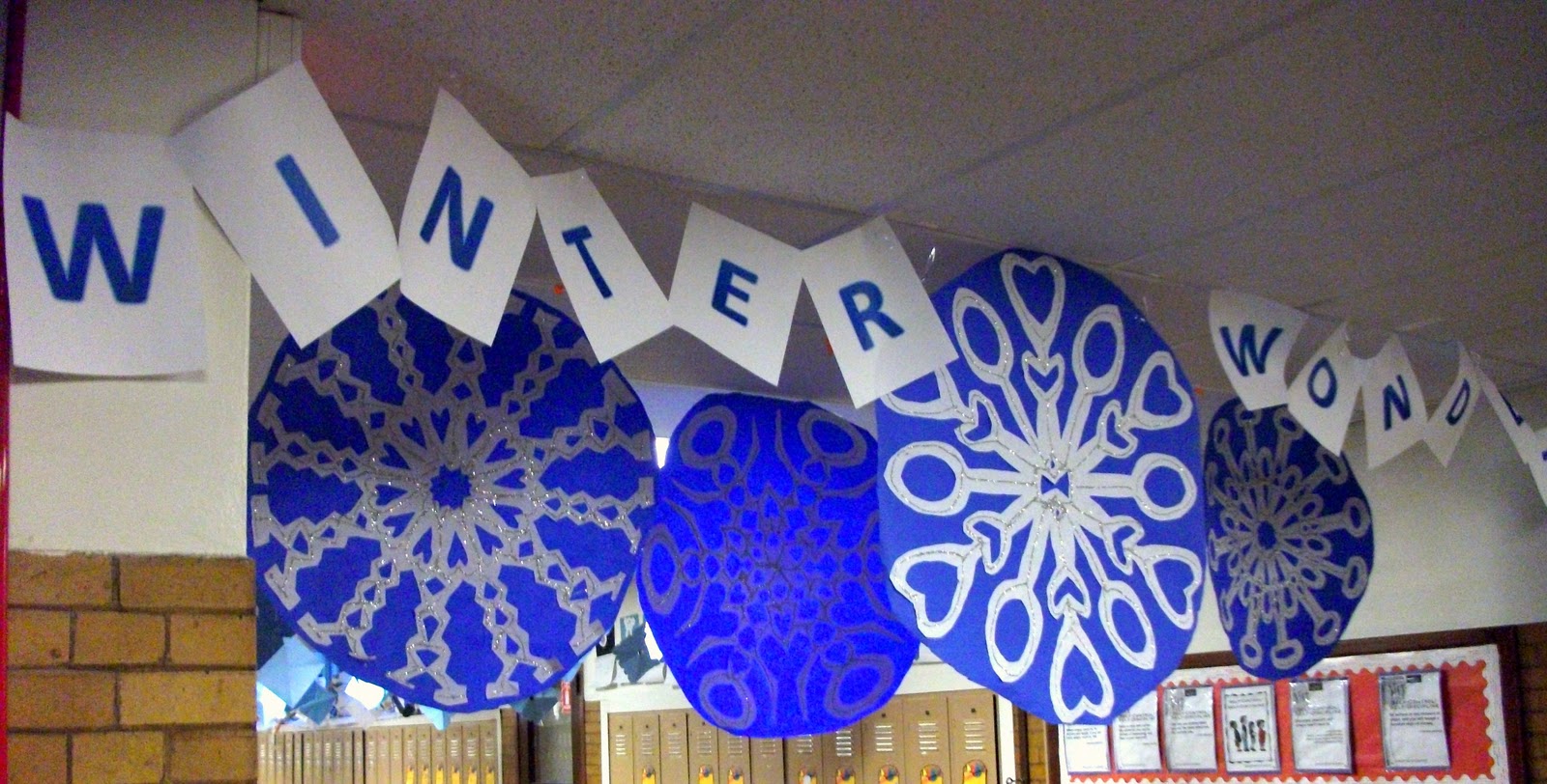 Miss Lovie: Clean-ish Craft Room, New Wall Decor, and Snowflakes at ...