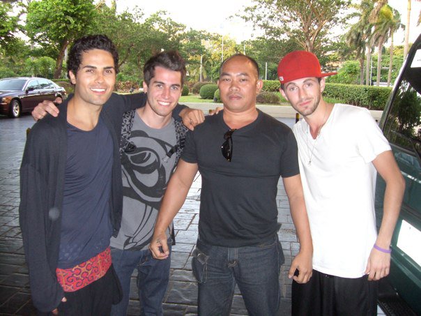 Team V Factory: V Factory in the Philippines (Photos)