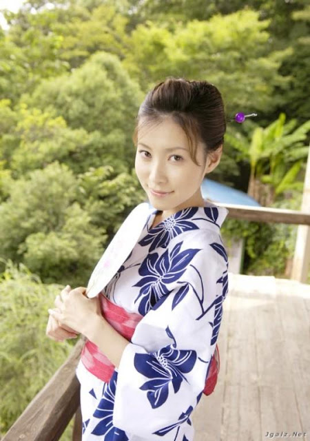Beautiful Av Idol Chinatsu Izawa