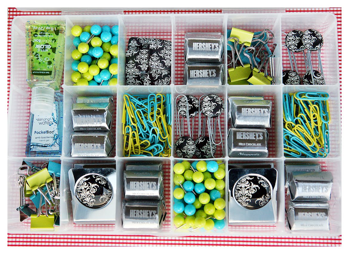 Envirocraftiness: Cubicle Decorating: Desk Survival Kit