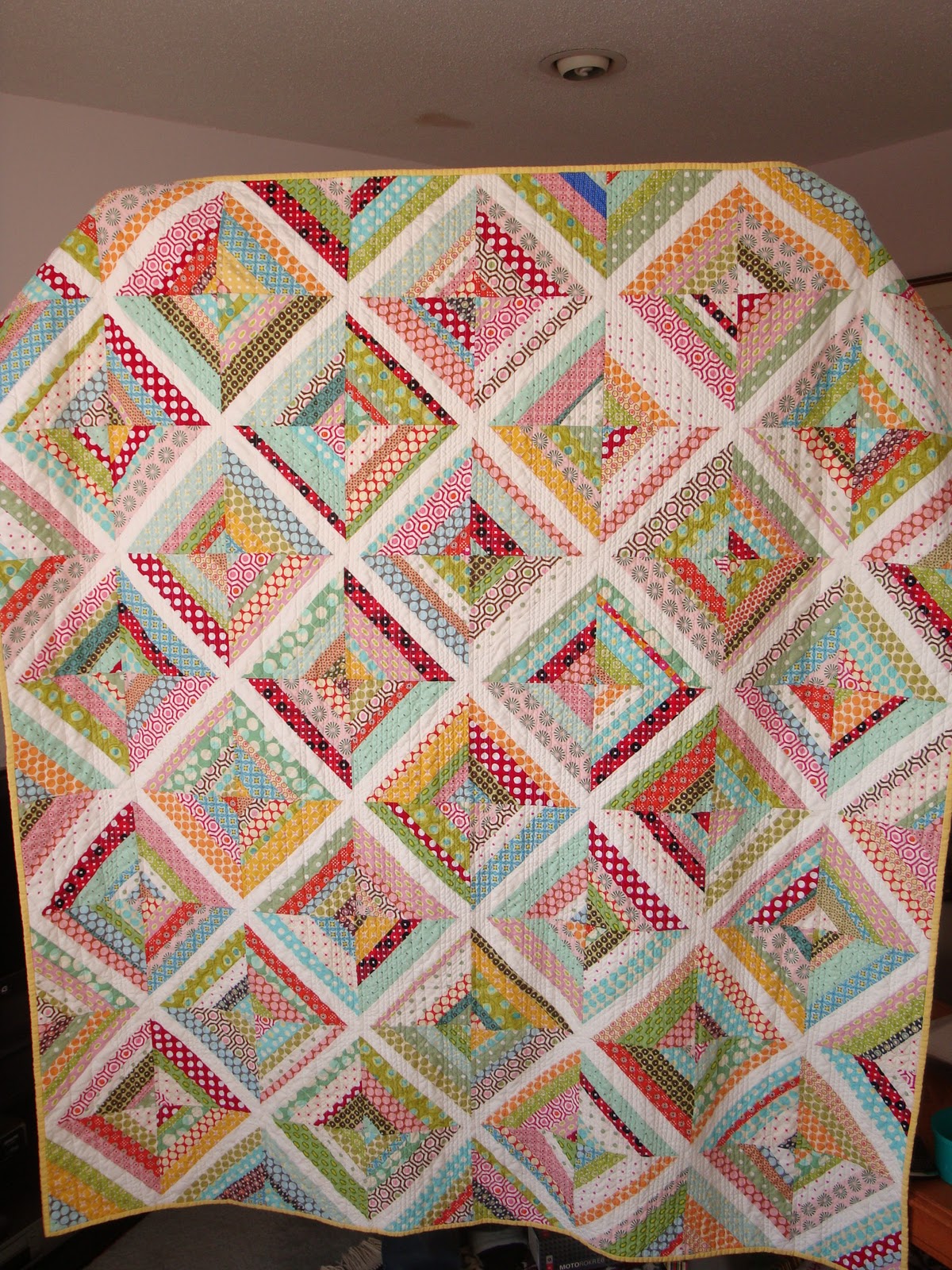 Quilt Story: Polka Dot String Quilt Finish!