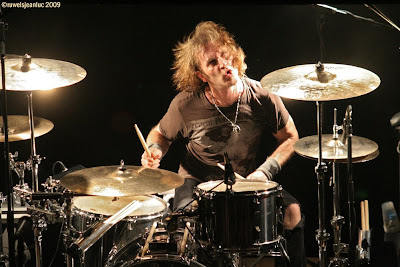 Eric Singer Project (16/02/09) at the "Spirit of 66" in Verviers, Belgium.