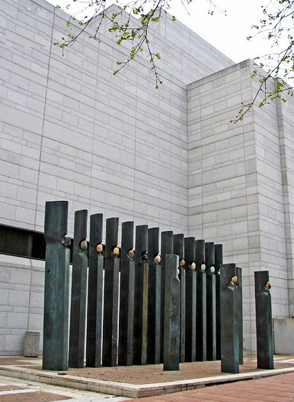 Who am I? Who are you?: Lame