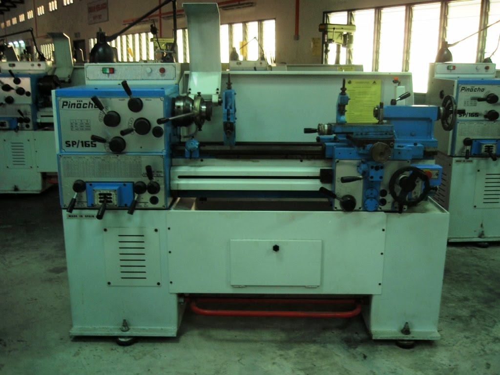 studentportal: mesin larik