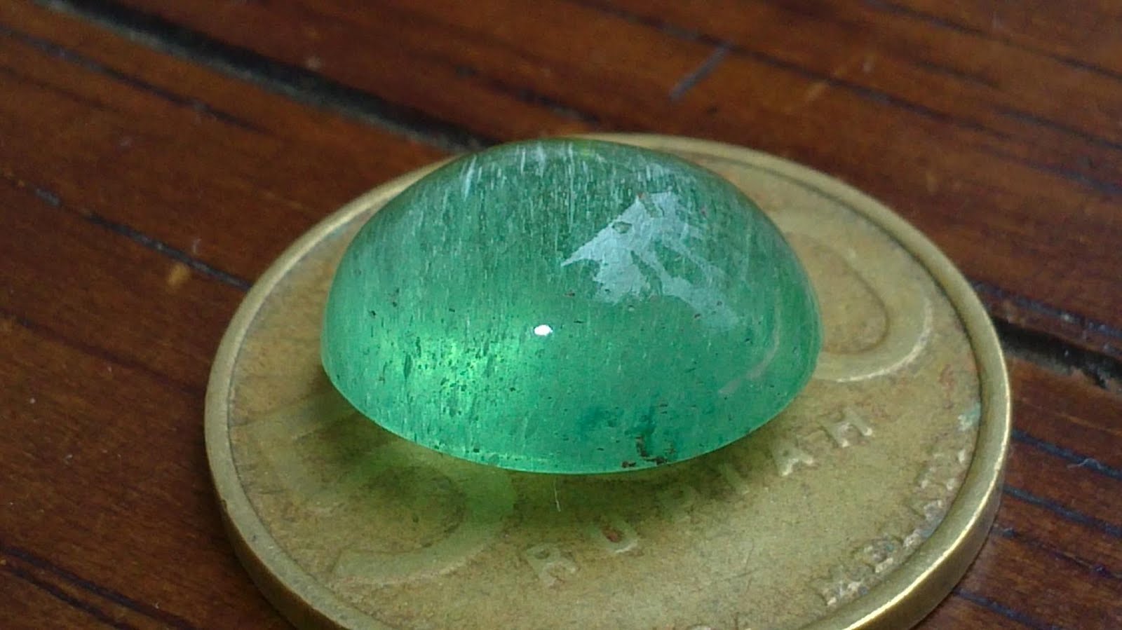 GREEN OBSIDIAN / Borneo Emerald | GEMSTONE | EMERALD | RUBY | SAFIR