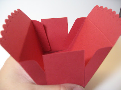 Lynda's Quiet Time : scallop envelope boxes