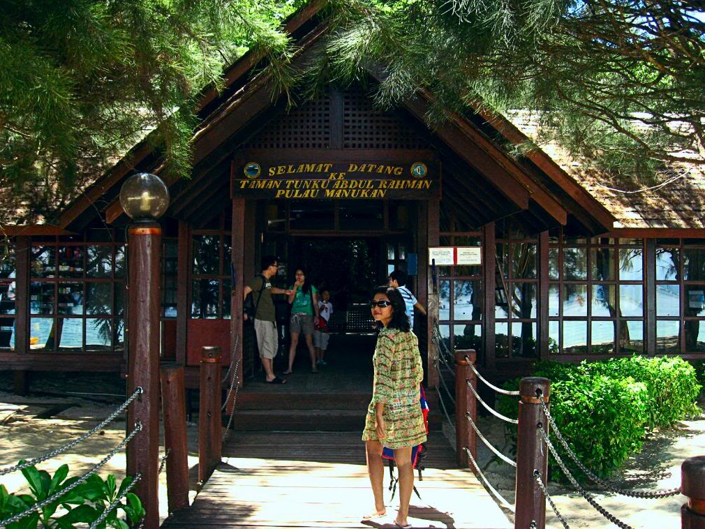 Interesting Places at Sabah: Manukan Island