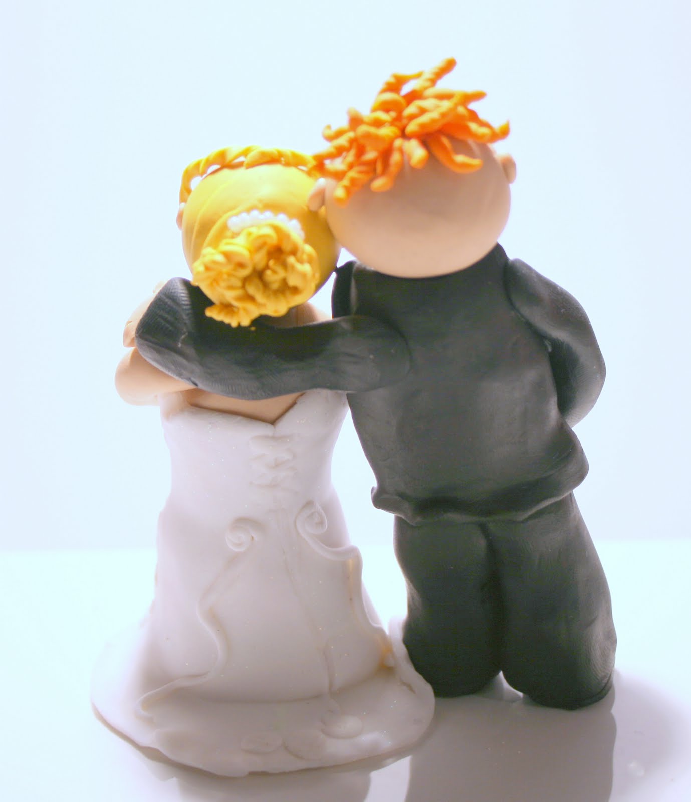 Happy Bead Day: Polymer clay Wedding cake toppers