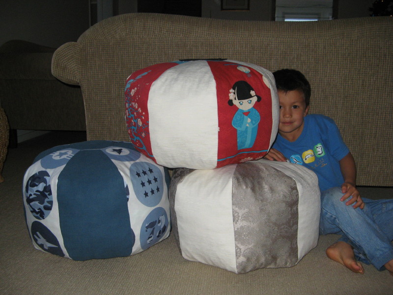 eva mei and me: My version of the Amy Butler Gumdrop Cushion