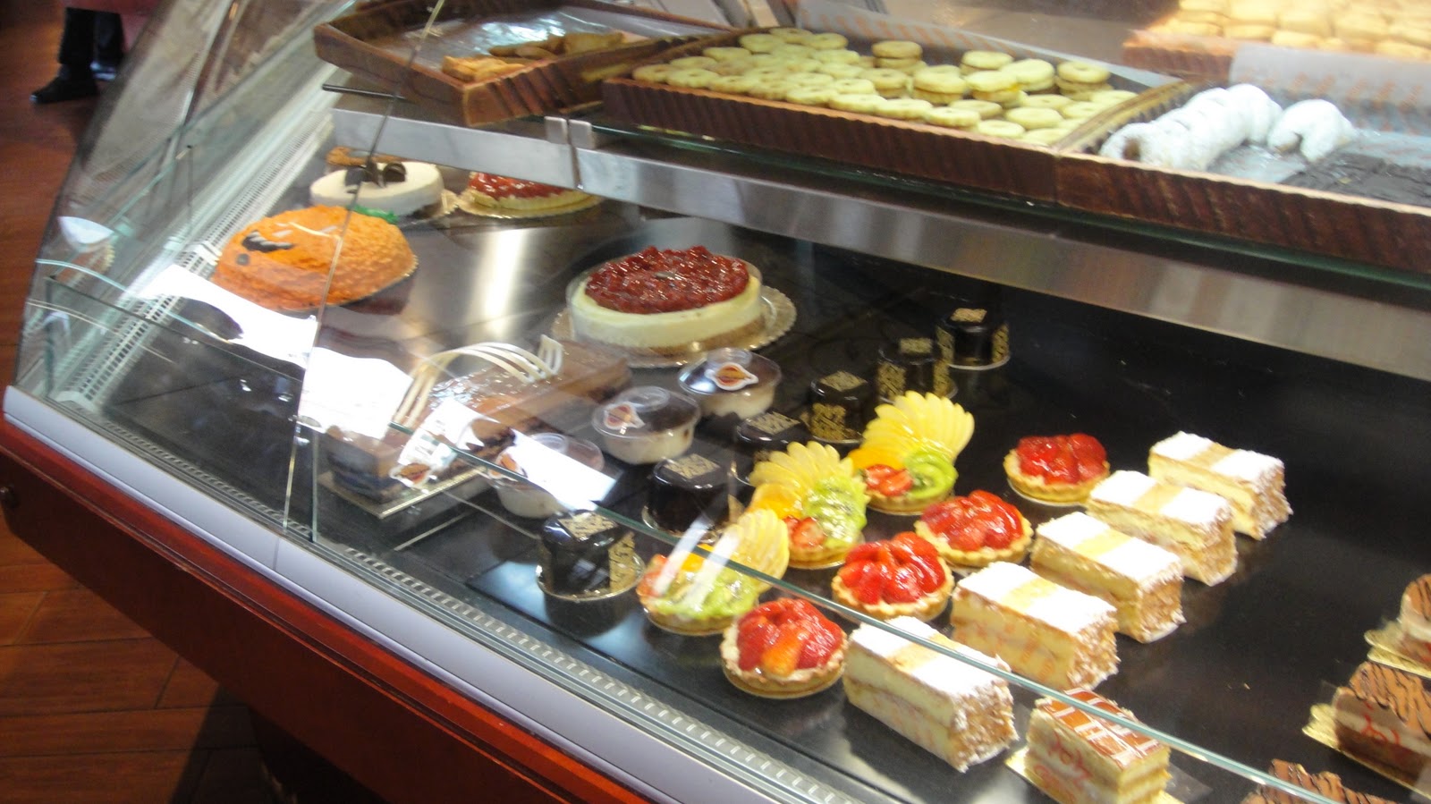 Bibs, Babs, Bobs in Amman: Breakfast from Crumz and a Chinese for lunch