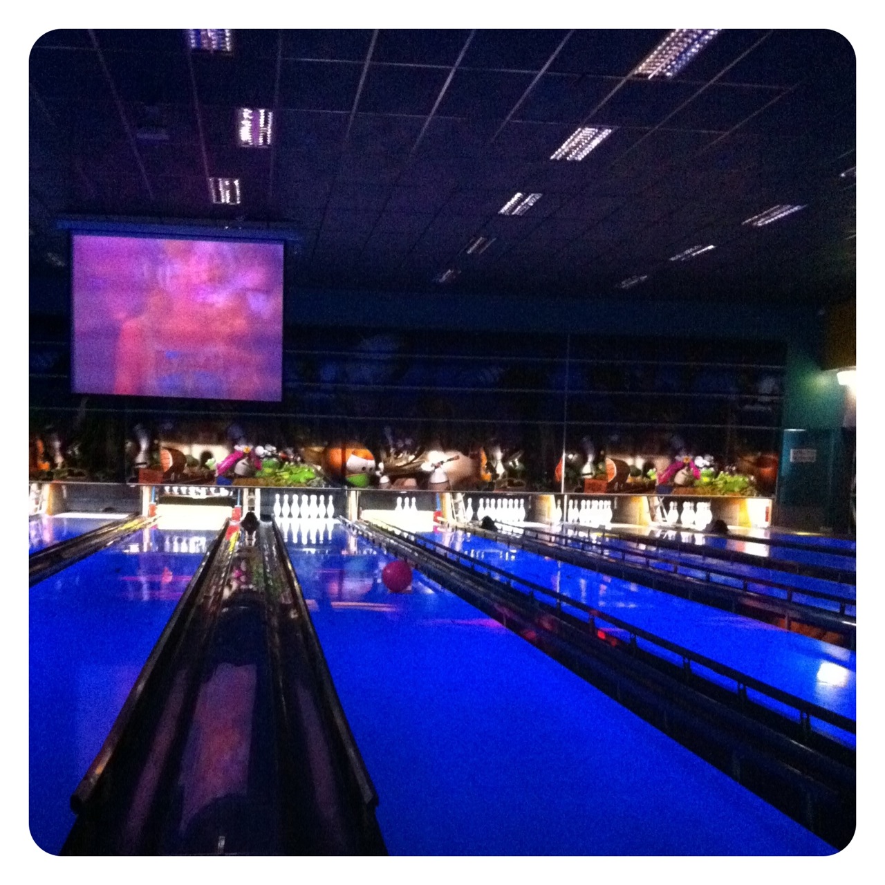 kasiabear... a little bit of me: {week-a-boo} bowling + building..