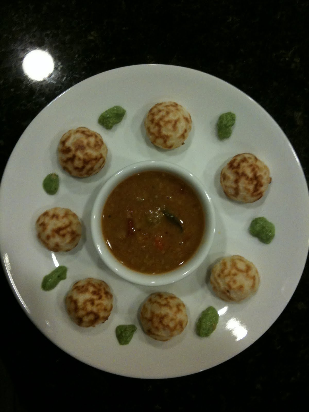 Live To Eat: Appe With Chutney and Sambhar