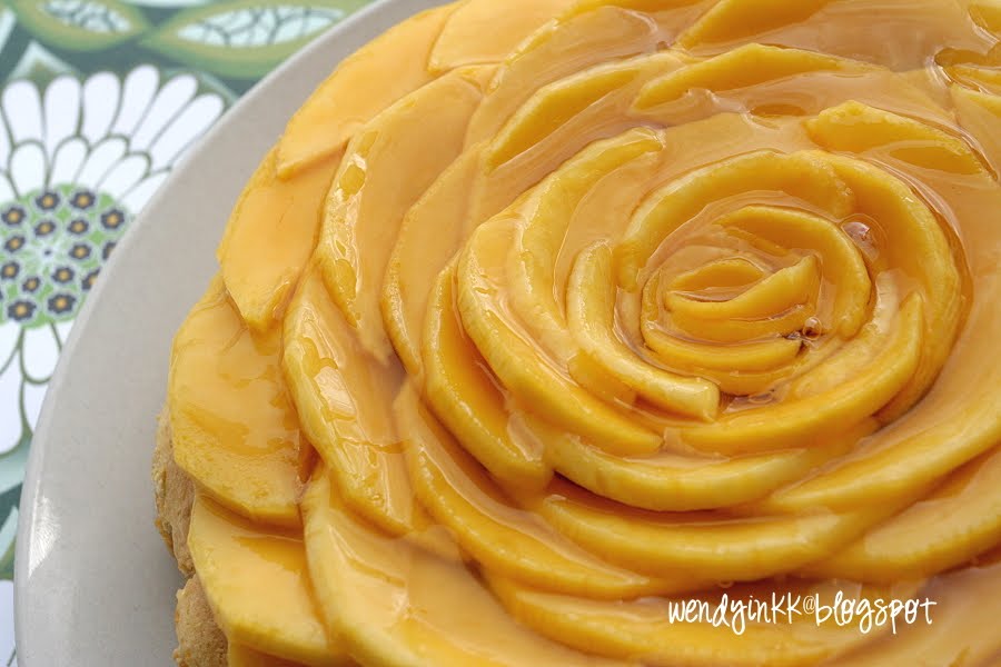Table for 2.... or more: Mango Cotton Cheesecake with Mango Crown