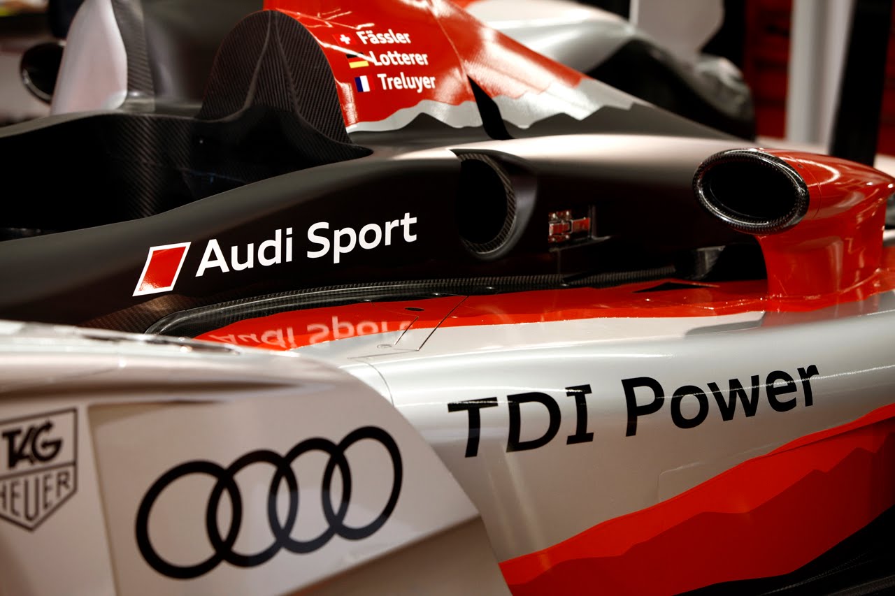 2010 Audi R15 TDI 'Plus' - Details and photos of new paint scheme ...