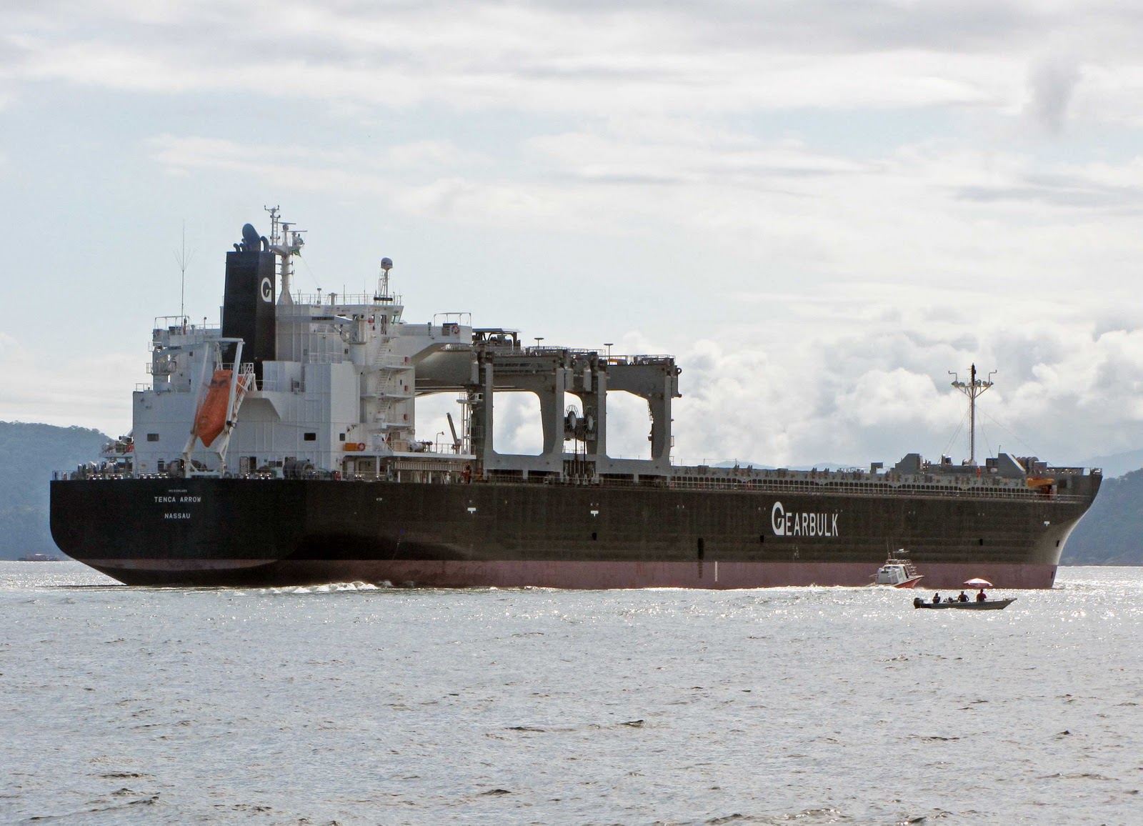 Santos Shiplovers: M/V Tenca Arrow / C6YC3 - Uma nova geração de box ...