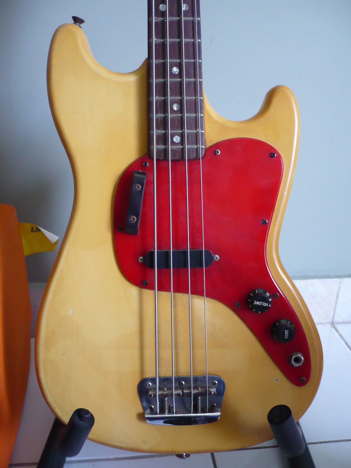 the details are not the details: Fender Musicmaster Bass (mid 70's) FOR ...