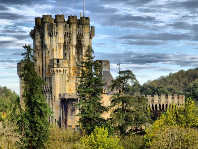 Paseando por la Historia: El castillo de Butrón