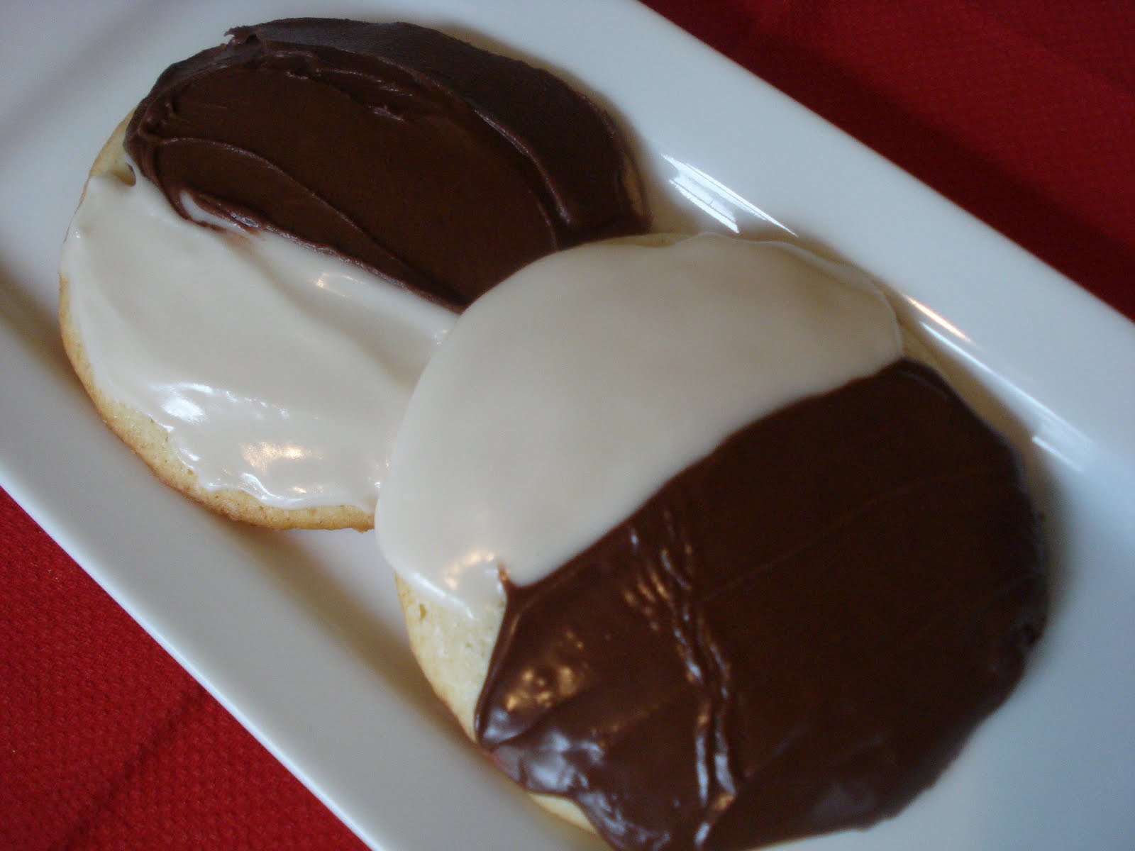 The Cookie Scoop: Black and White Cookies- Brooklyn Style