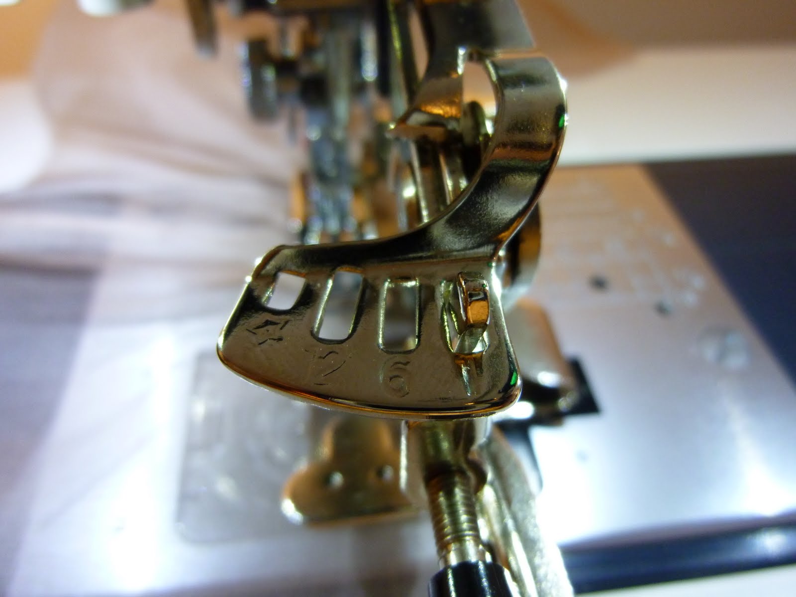 Sew Janome: A wonderful attachment.... the Ruffler!!!!