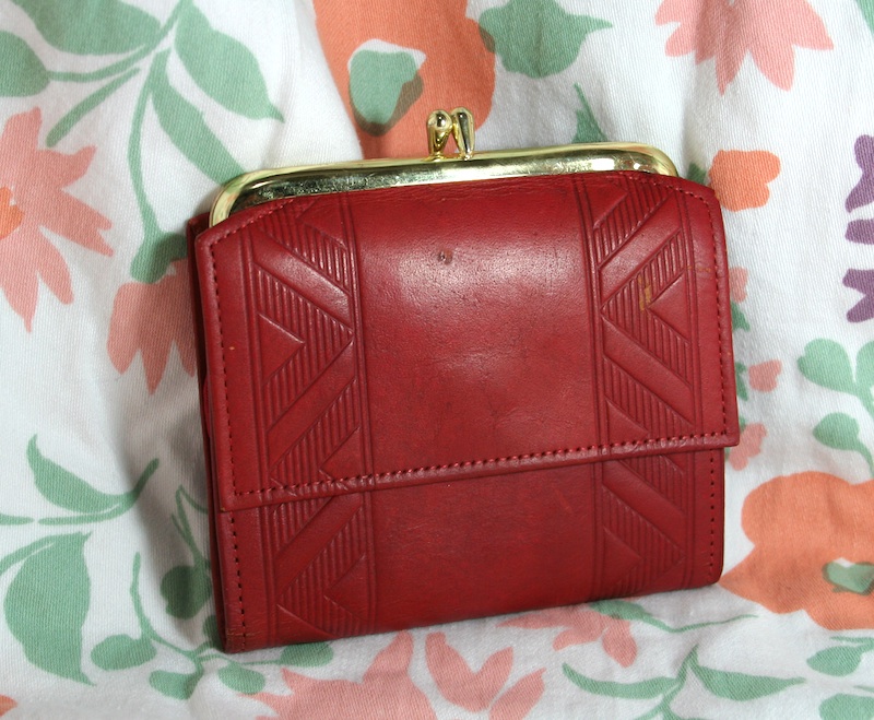 Better Than Naked's Vintage Finds!: Vintage Wallets for Fall