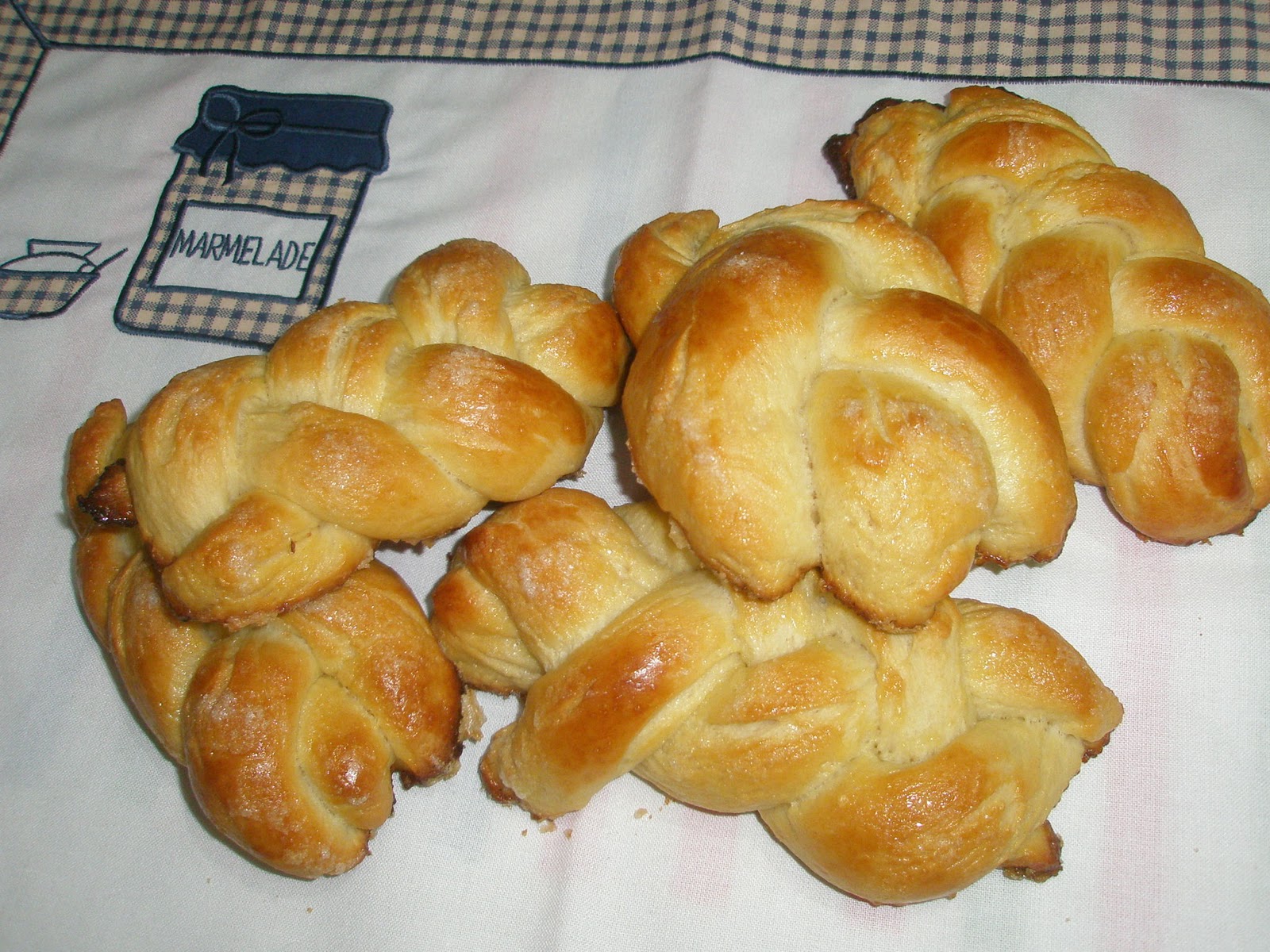 Bueno, espero que os gusten aunque tendré que seguir intentándolo de nuevo.