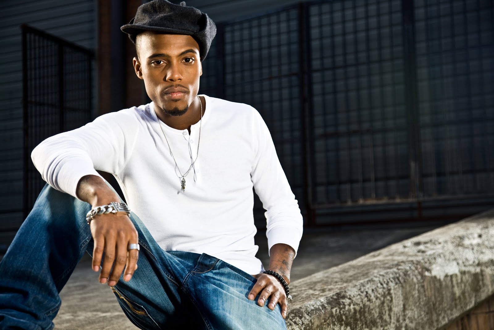 Rio De La Rocha: B.O.B Ft. Hayley Williams - Airplanes