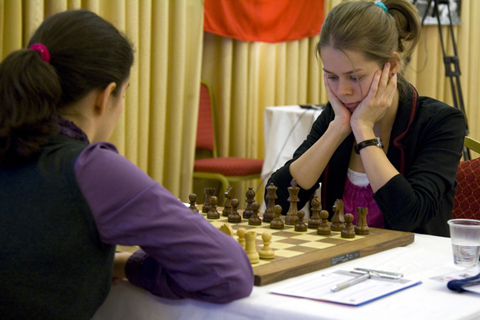 Goddesschess: 2010 Women's World Chess Championship - Round 2 Action