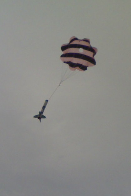 Membuat Parasut Roket