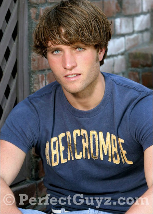 MAN AMAZING MAN: Trace