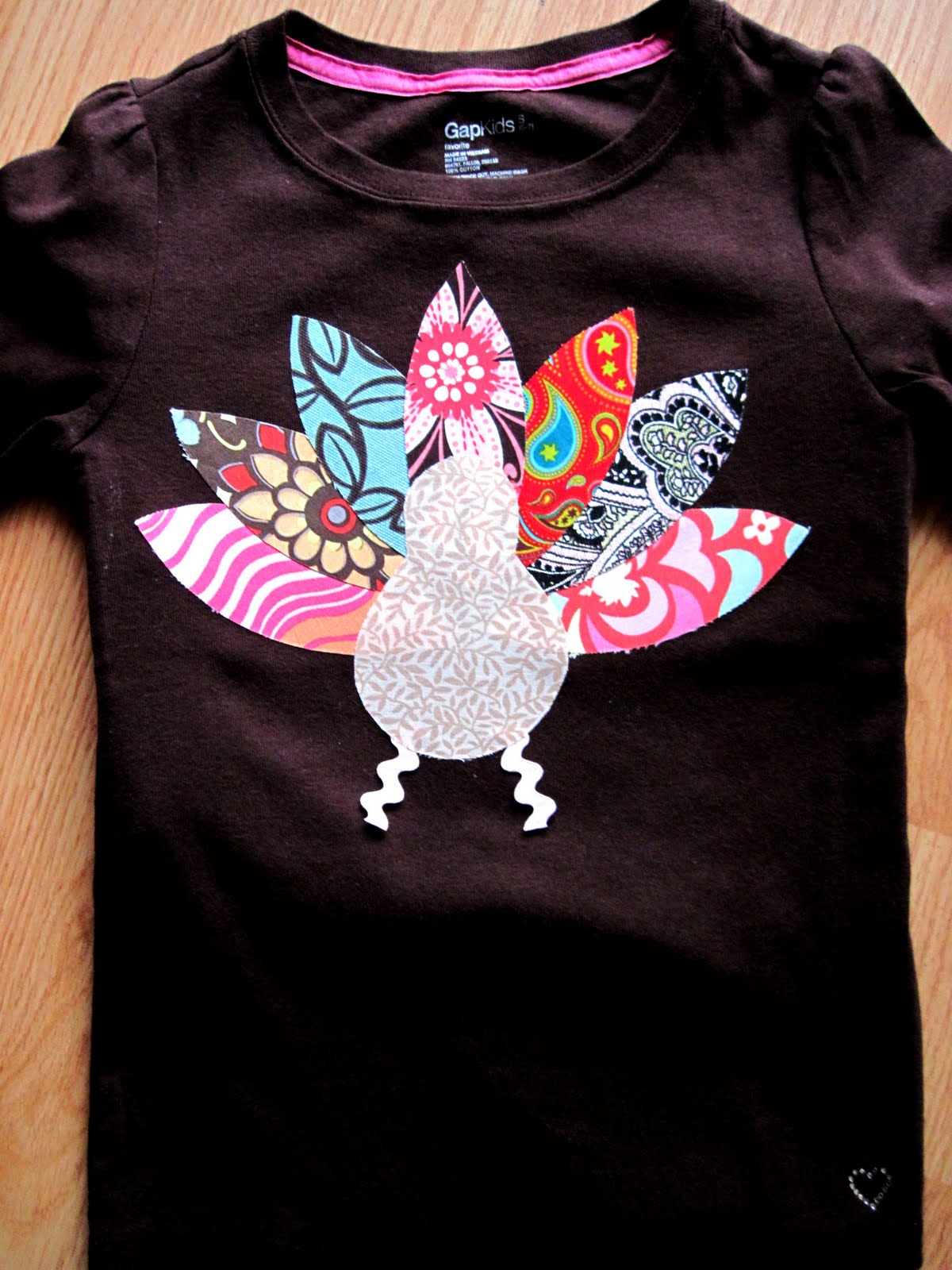paigeandbrooke: How to make a turkey shirt