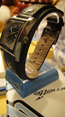 Just Chilling...: Arnette Watch -Review- AR 1002