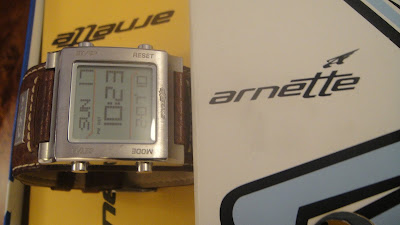 Just Chilling...: Arnette Watch -Review- AR 2013