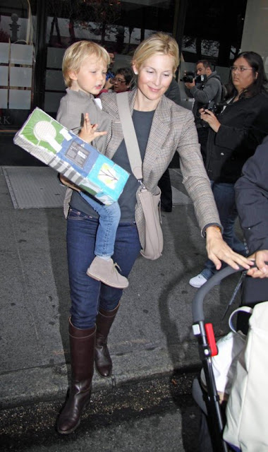 BIRKIN WATCHER: Kelly Rutherford