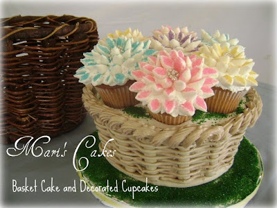 Wicker Basket Cake and Decorated Flower Cupcakes | Mari's Cakes (English)