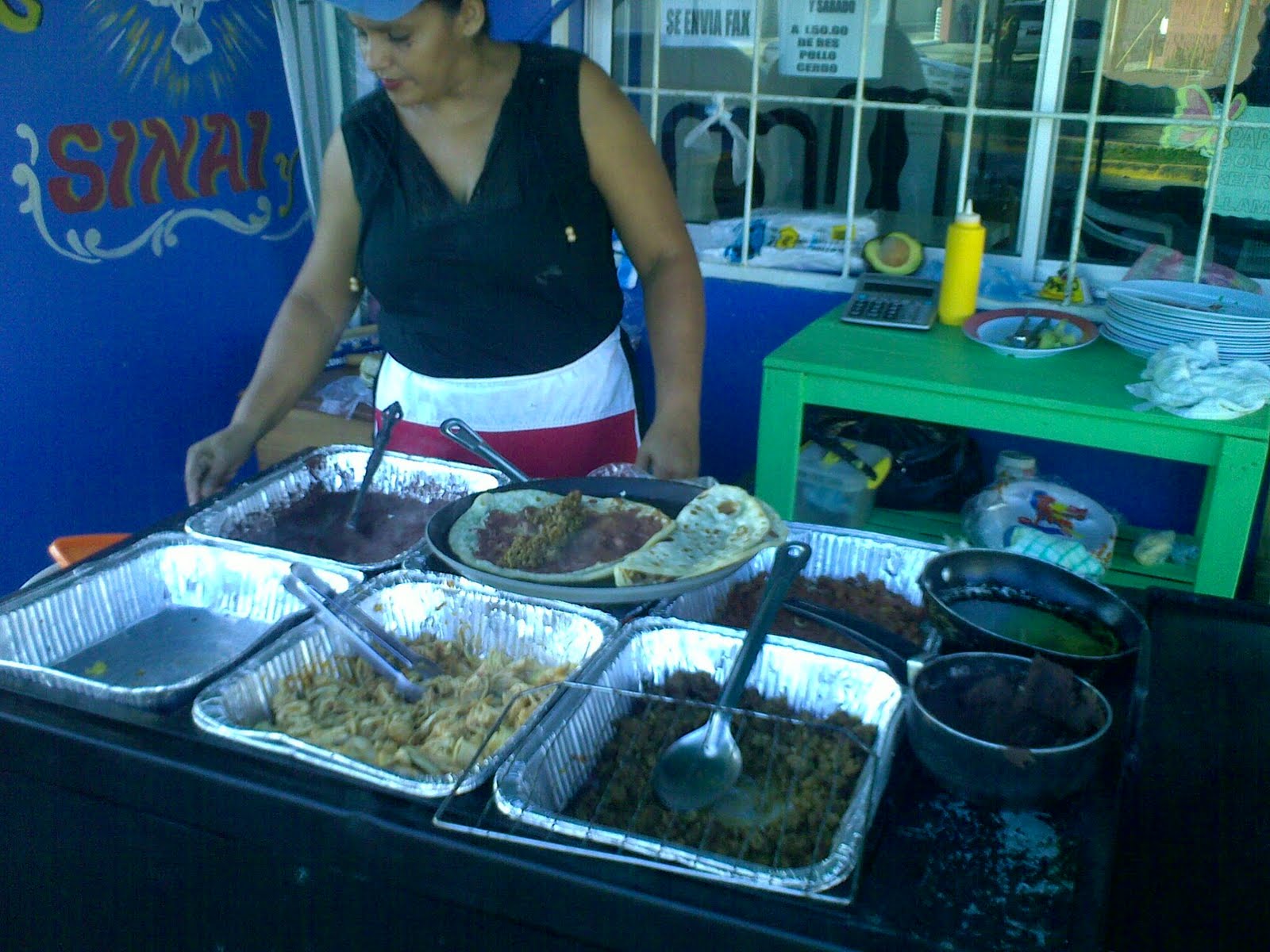 "Carters Live" from Roatan: La Ceiba Street food Breakfast