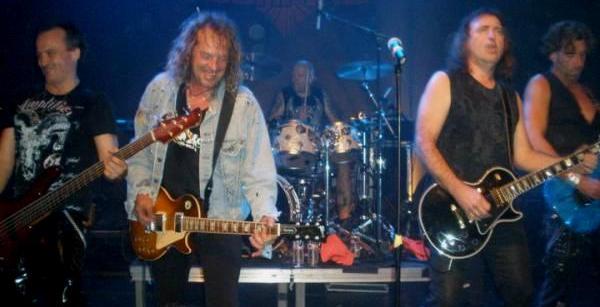 CD / DVD REVIEWS :: Bonfire "Branded" 2011. CD