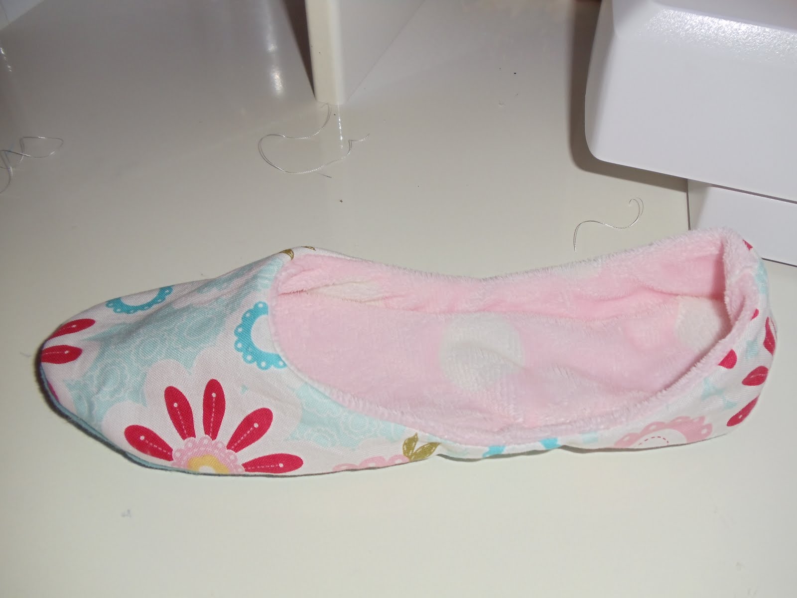 My Cotton Creations: Sweet Slippers Tutorial and Pattern